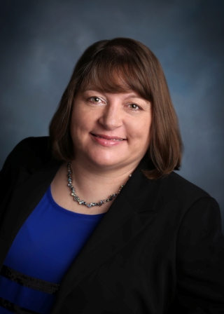 Lori Burgess Named Woman Manager Of The Year - KFIZ News-Talk 1450 AM