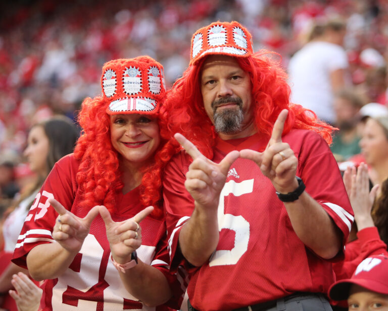PHOTO GALLERY: Badgers Slaughter Illinois State 38-0 - KFIZ News-Talk ...